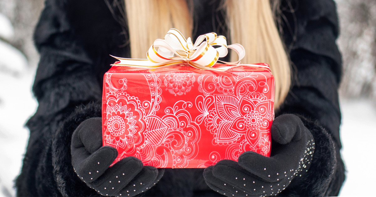 Our 8 Absolute Favorite Christmas Giveaway Ideas | Constant Contact